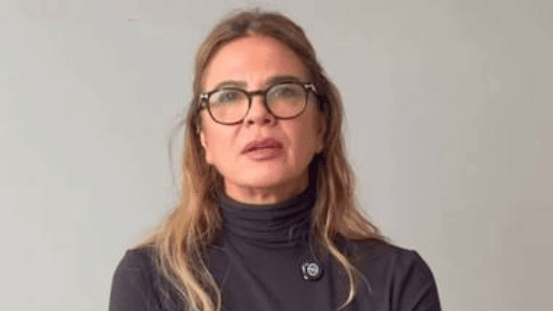 Jenny Miranda se pronuncia após flagra com Cezar Black: “Sou solteira e ...